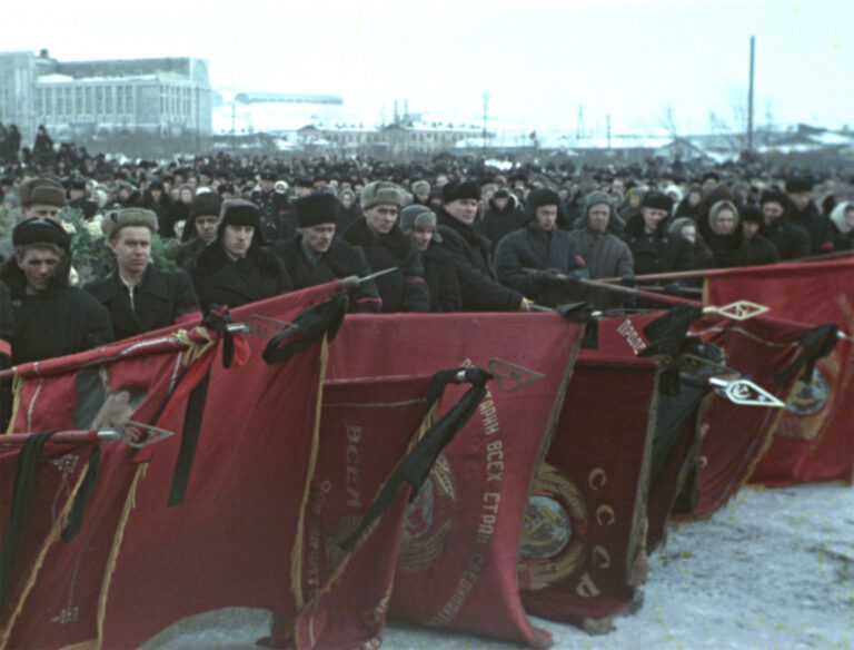 Screen Grabs: Stalin's funeral, New Deal art, and a harrowing Mexican ...