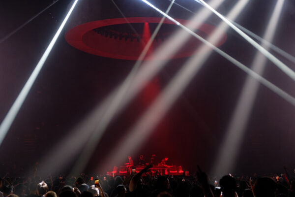Live Shots: EDM juggernaut Swedish House Mafia got those hands up at ...