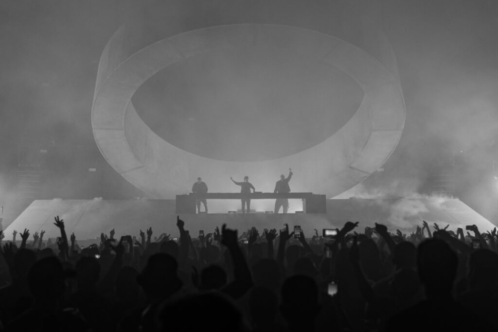 Live Shots: EDM juggernaut Swedish House Mafia got those hands up at ...