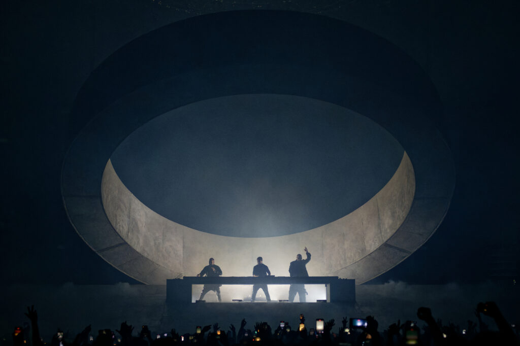 Live Shots: EDM juggernaut Swedish House Mafia got those hands up at ...