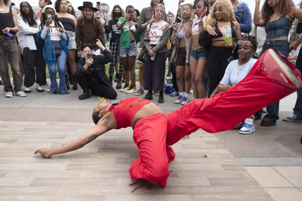 Live Shots: Face, flair, and fabulousness at Hella Hyphy Ball - 48 hills