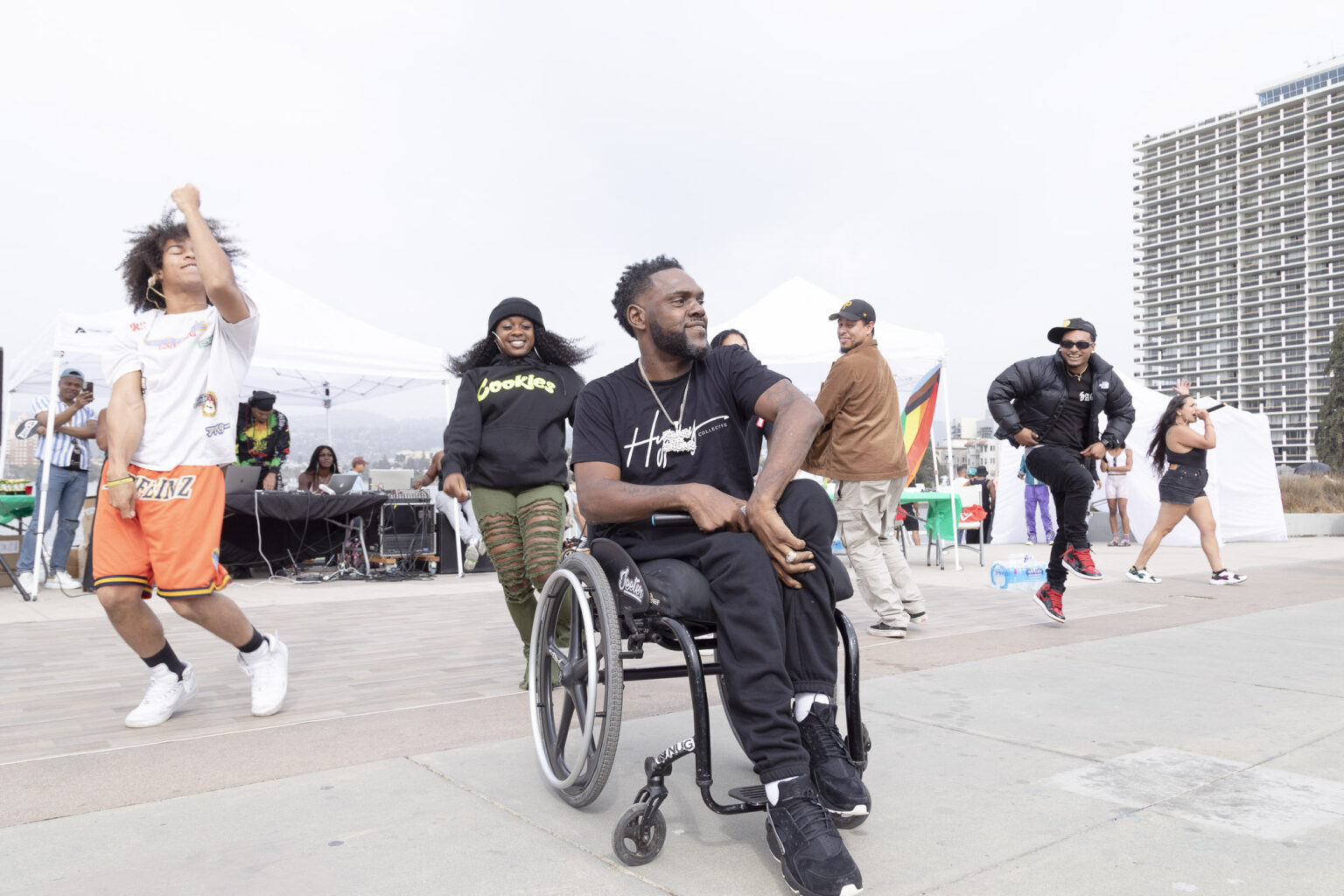 Live Shots: Face, flair, and fabulousness at Hella Hyphy Ball - 48 hills