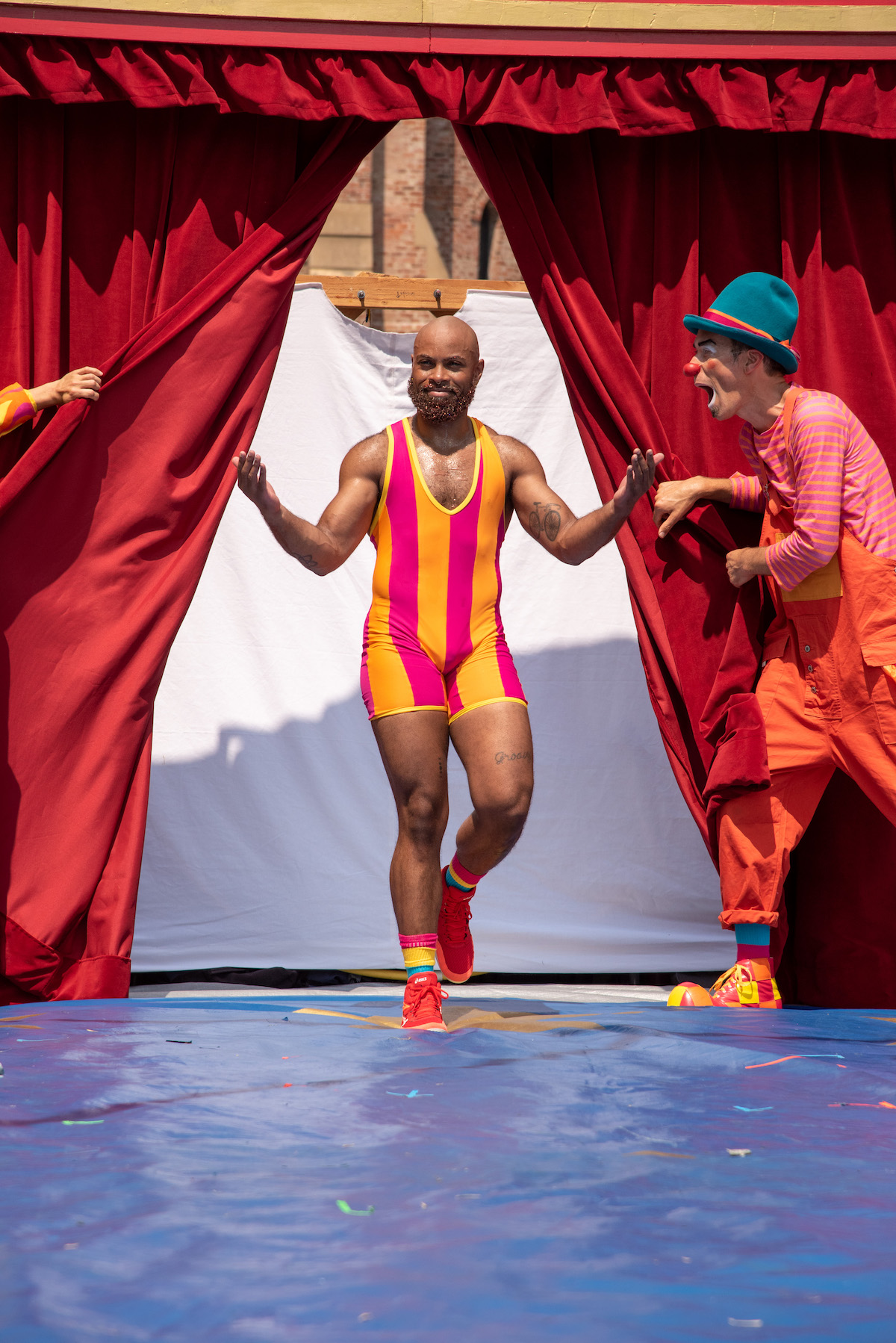 More than a-peeling: Behind the scenes of Circus Bella's latest show ...