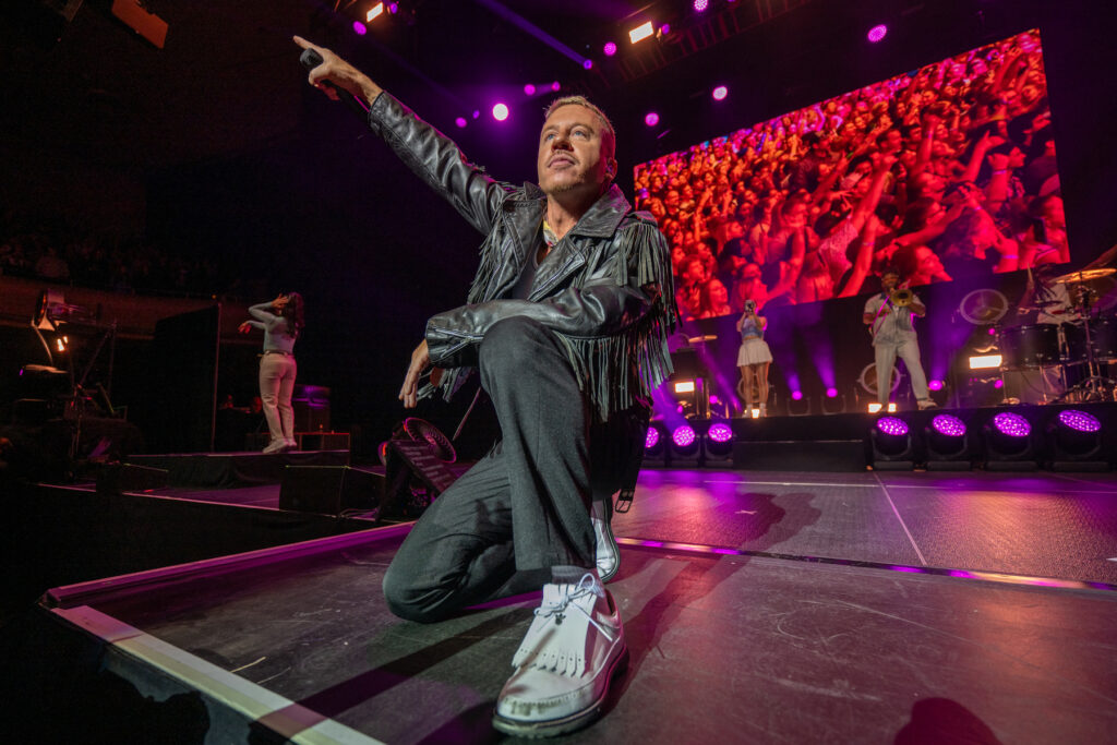 Live Shots: Macklemore bounced back with a hip-hop lovefest at the ...