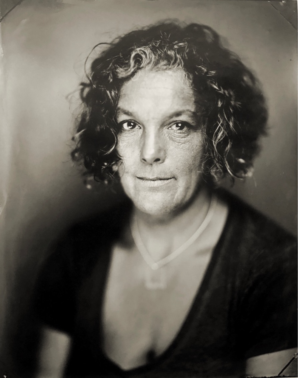 Tintype photographer Jenny Sampson captures women on wheels, roundness ...