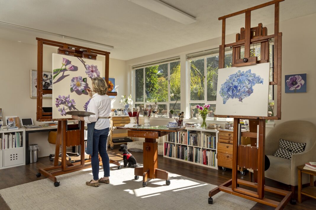 Elizabeth Barlow paints 'the fierce life force in even the tiniest ...