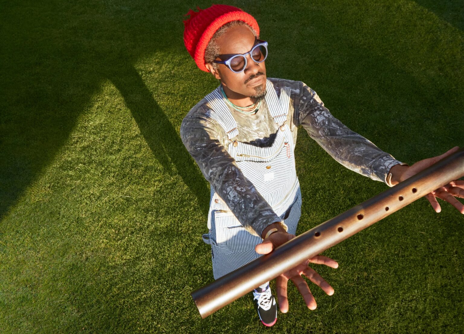 Flute in hand, André 3000 returns after a decade to conquer the Bay ...