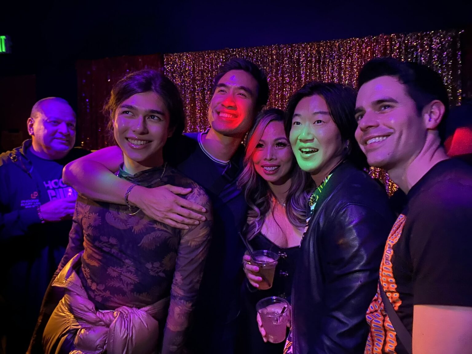 Partying at the altar of Anh Phoong: Packed crowd hails billboard queen ...