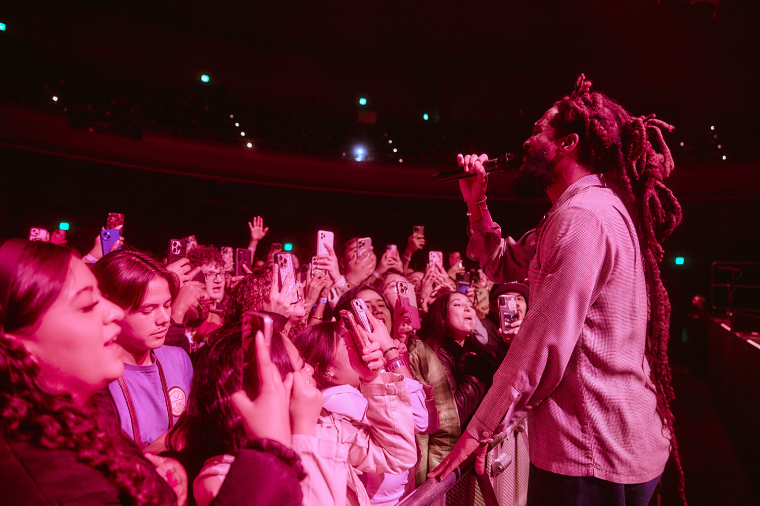 Live Shots Thee Sacred Souls Showed Love Is The Way At The Masonic